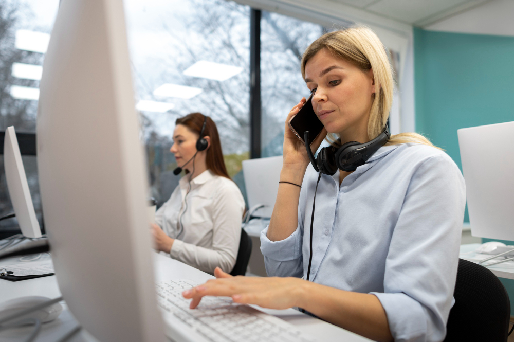 Call Center in UAE for Enhanced Experiences - Al Mashka Group